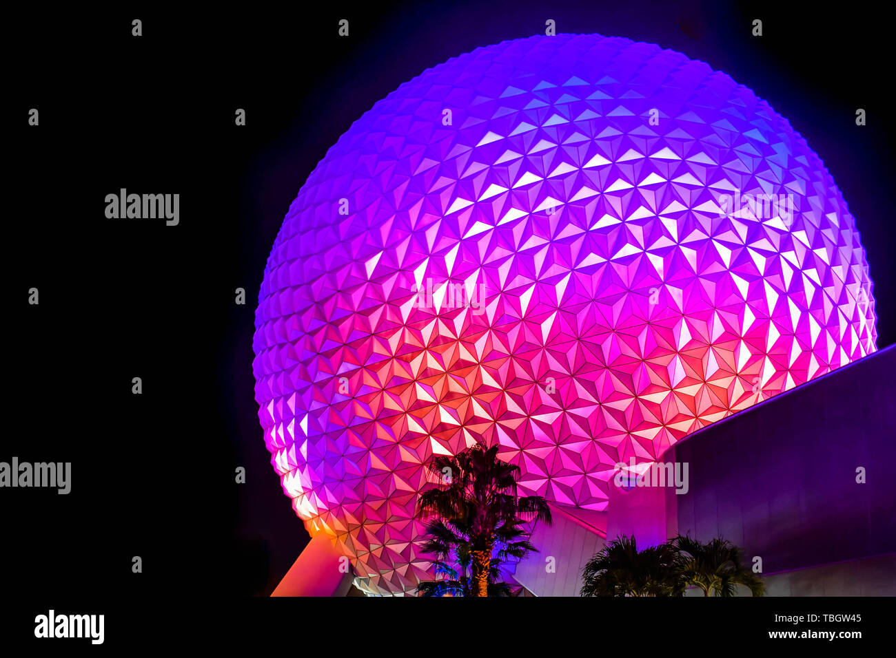 Orlando, Florida . March 27, 2019. Illuminated sphere Spaceship Earth ...