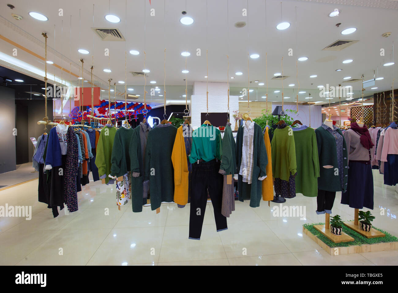 Luxury shopping malls hi-res stock photography and images - Alamy