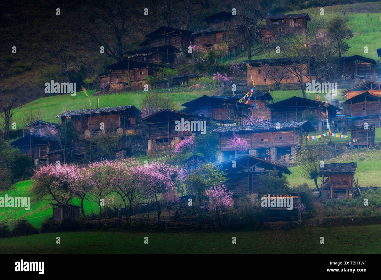 Luo village hi-res stock photography and images - Alamy