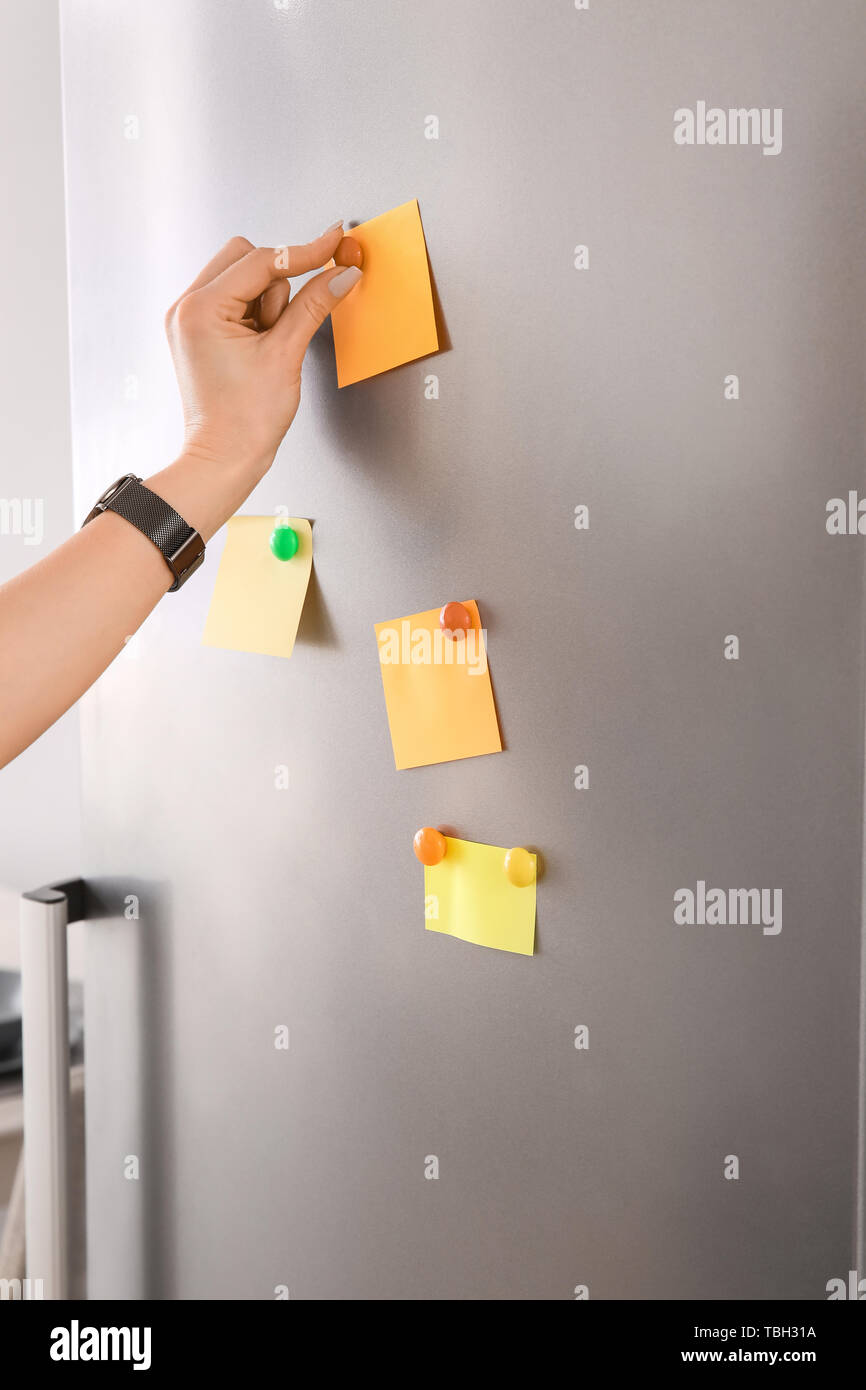 Attaching paper hi-res stock photography and images - Alamy