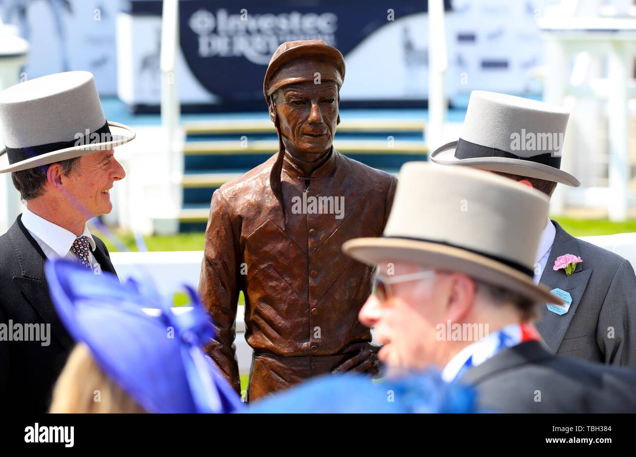With Lester Piggott High Resolution Stock Photography and Images - Alamy
