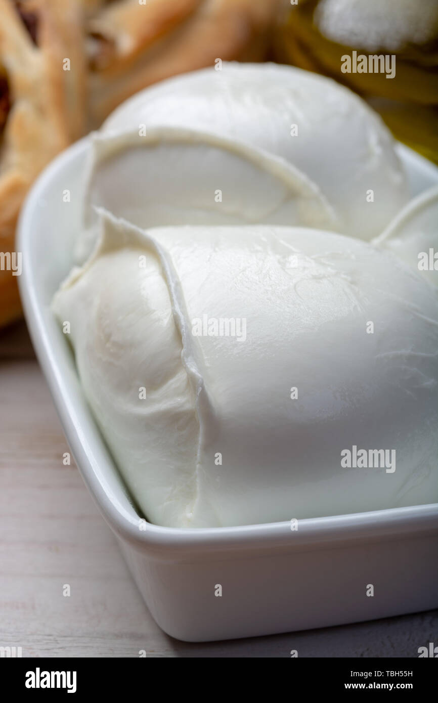 Mozzerella ball hi-res stock photography and images - Alamy