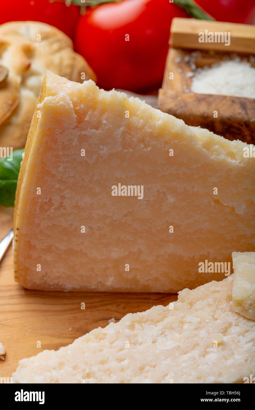 Original italian cheese, aged Parmesan cow milk cheese, pieces and ...