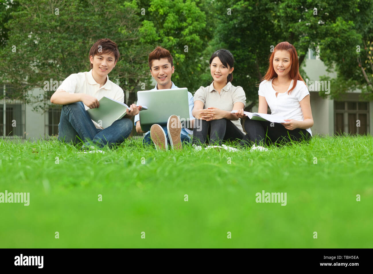 Life of college students in school Stock Photo - Alamy