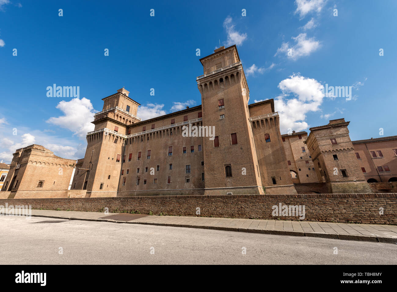 Estense Castle Ferrara Emilia Romagna High Resolution Stock Photography ...