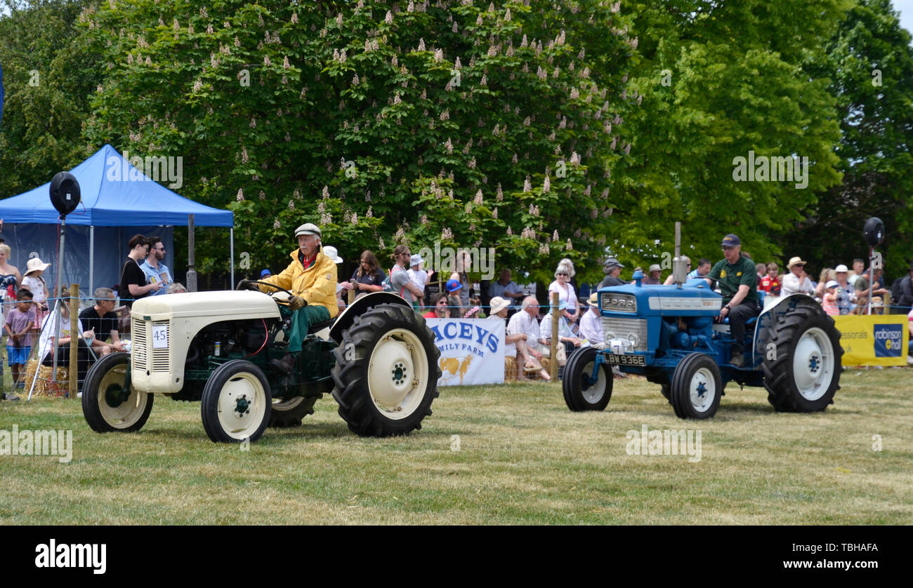 Heritage tractors and agricultural equipment at the Bledlow Country ...