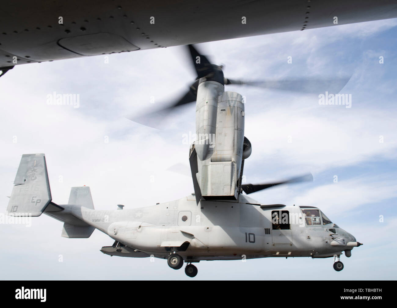Amphibious squadron phibron eleven hi-res stock photography and images ...