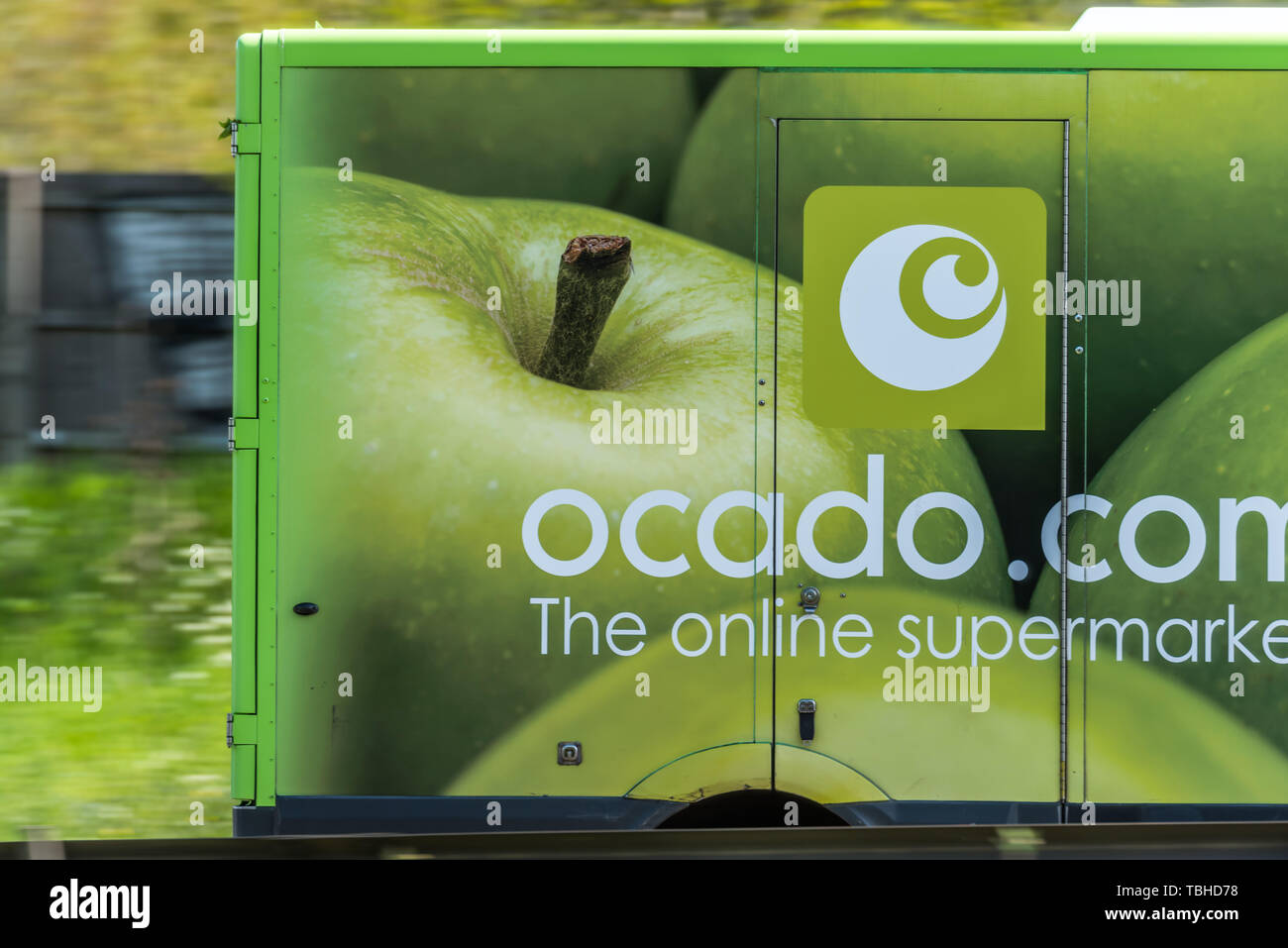 Ocado home delivery hi-res stock photography and images - Alamy