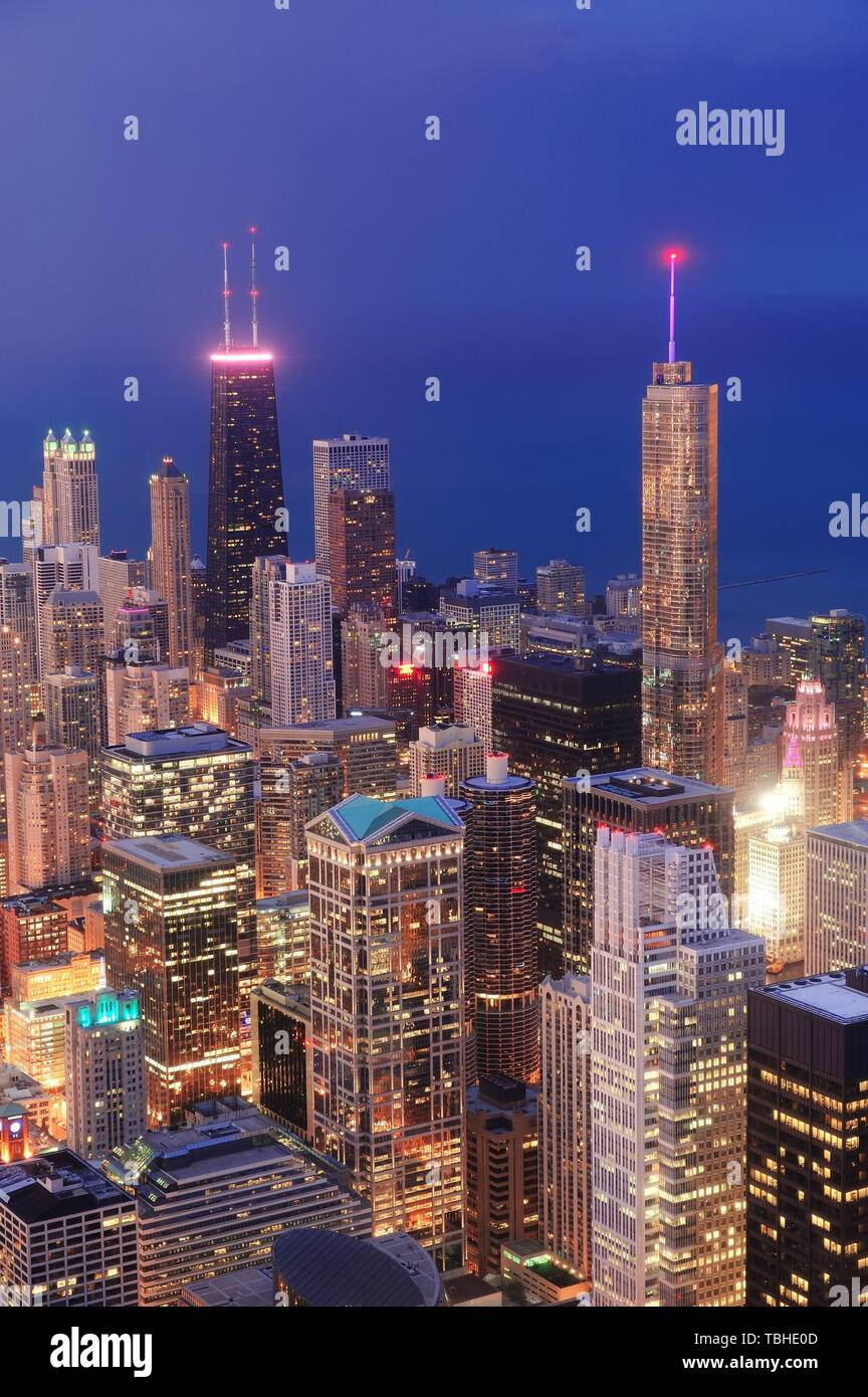 Chicago downtown aerial view at dusk with skyscrapers and city skyline ...