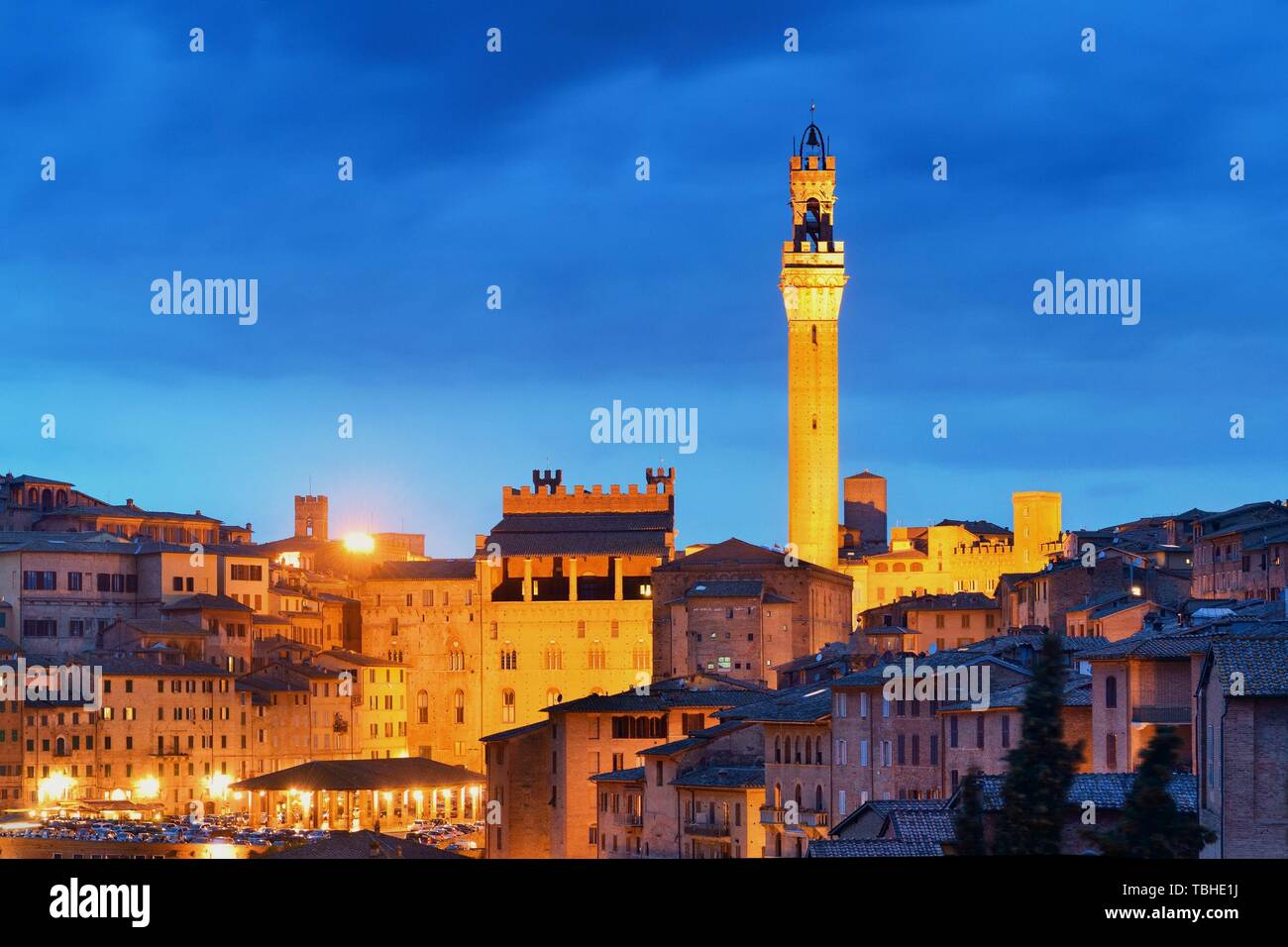 Medieval town Siena skyline view with Bell Tower and historic buildings ...