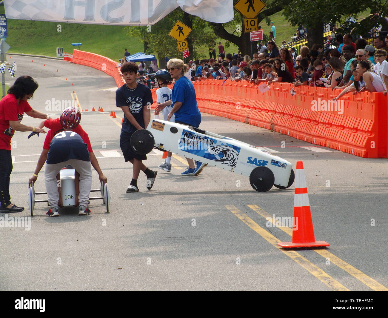 Akron soap box derby hi-res stock photography and images - Alamy