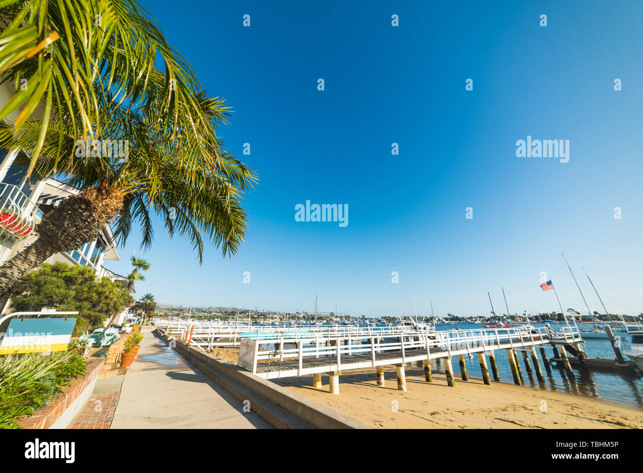 Downtown newport california hi-res stock photography and images - Alamy