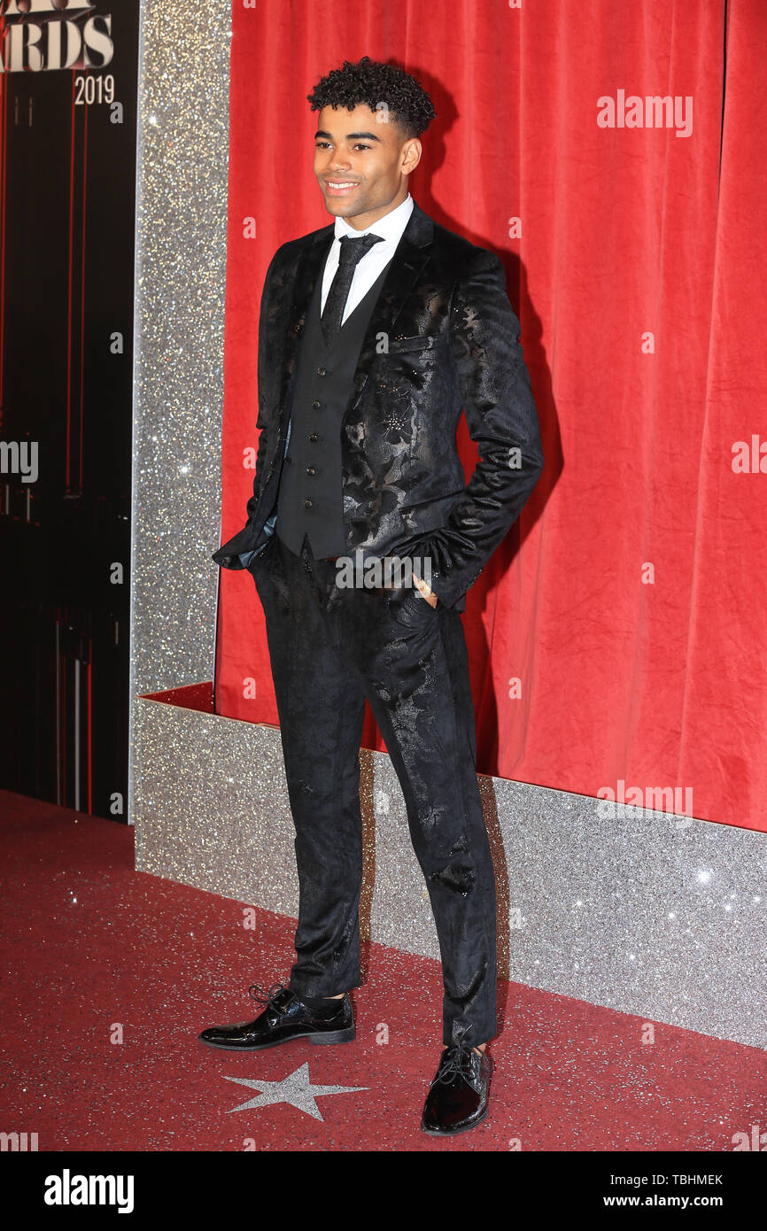 Malique thompson dwyer hollyoaks hi-res stock photography and images ...