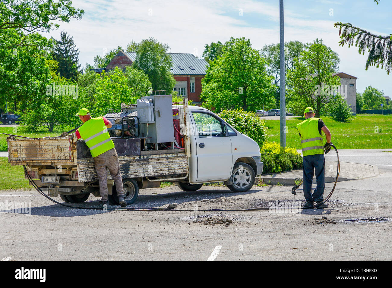 Hot pits hi-res stock photography and images - Alamy