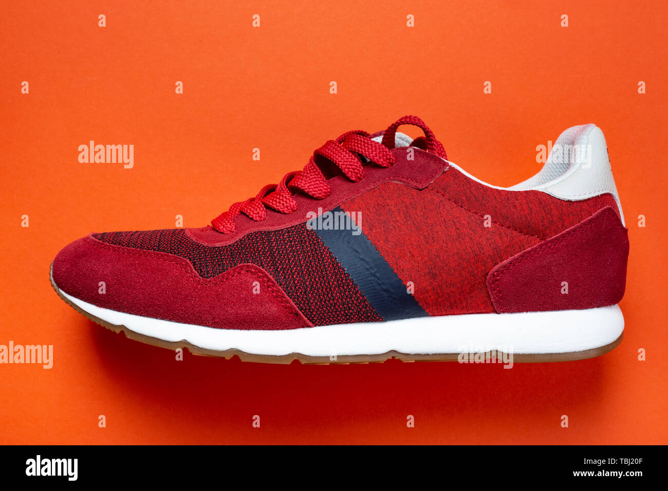 Mens sneaker hi-res stock photography and images - Alamy