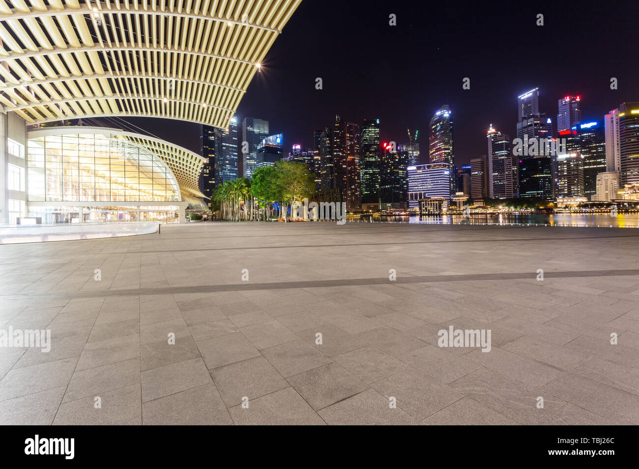 illuminated urban building exterior Stock Photo - Alamy
