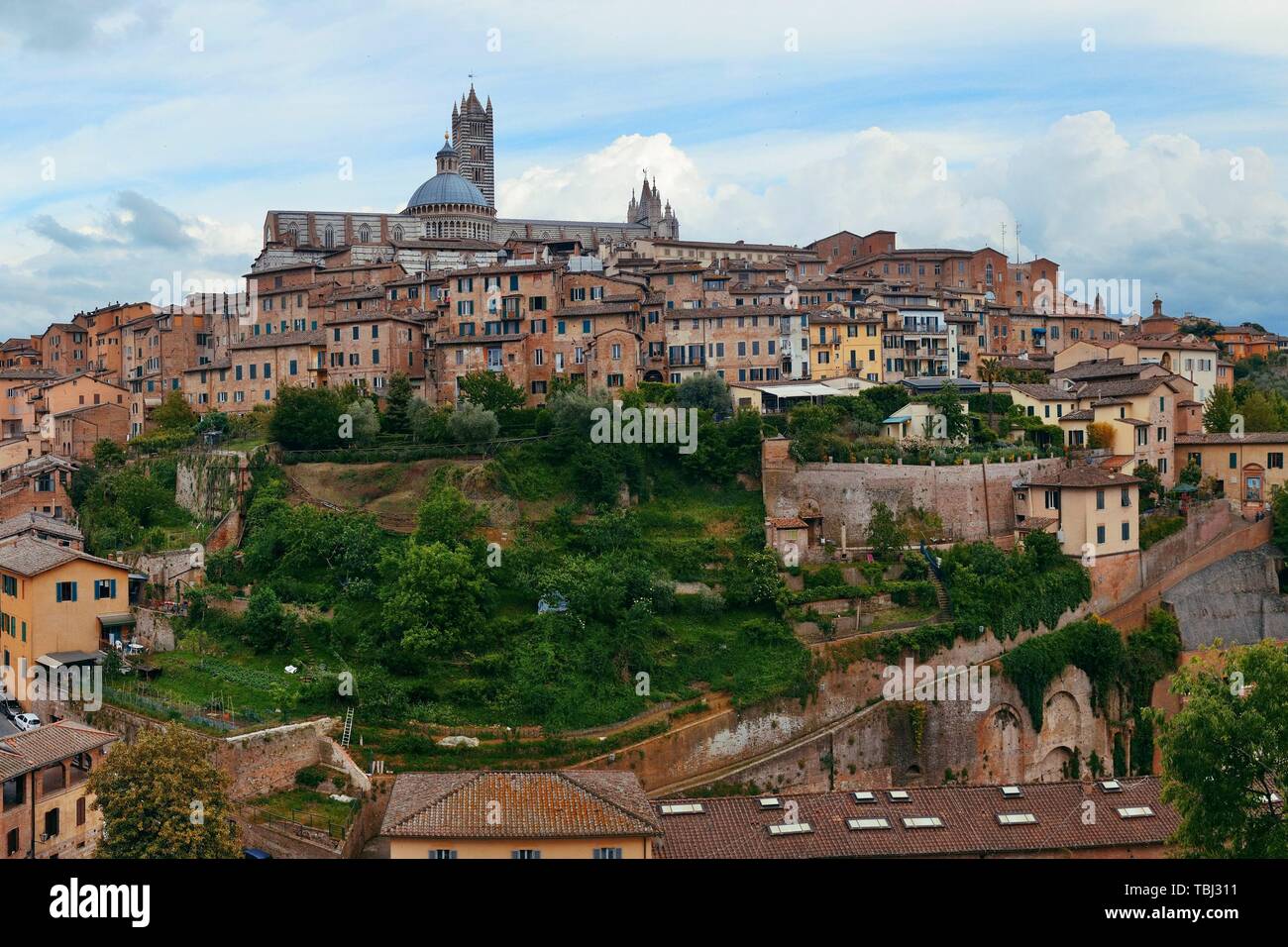 Medieval town with Siena Cathedral and skyline view in Italy Stock ...