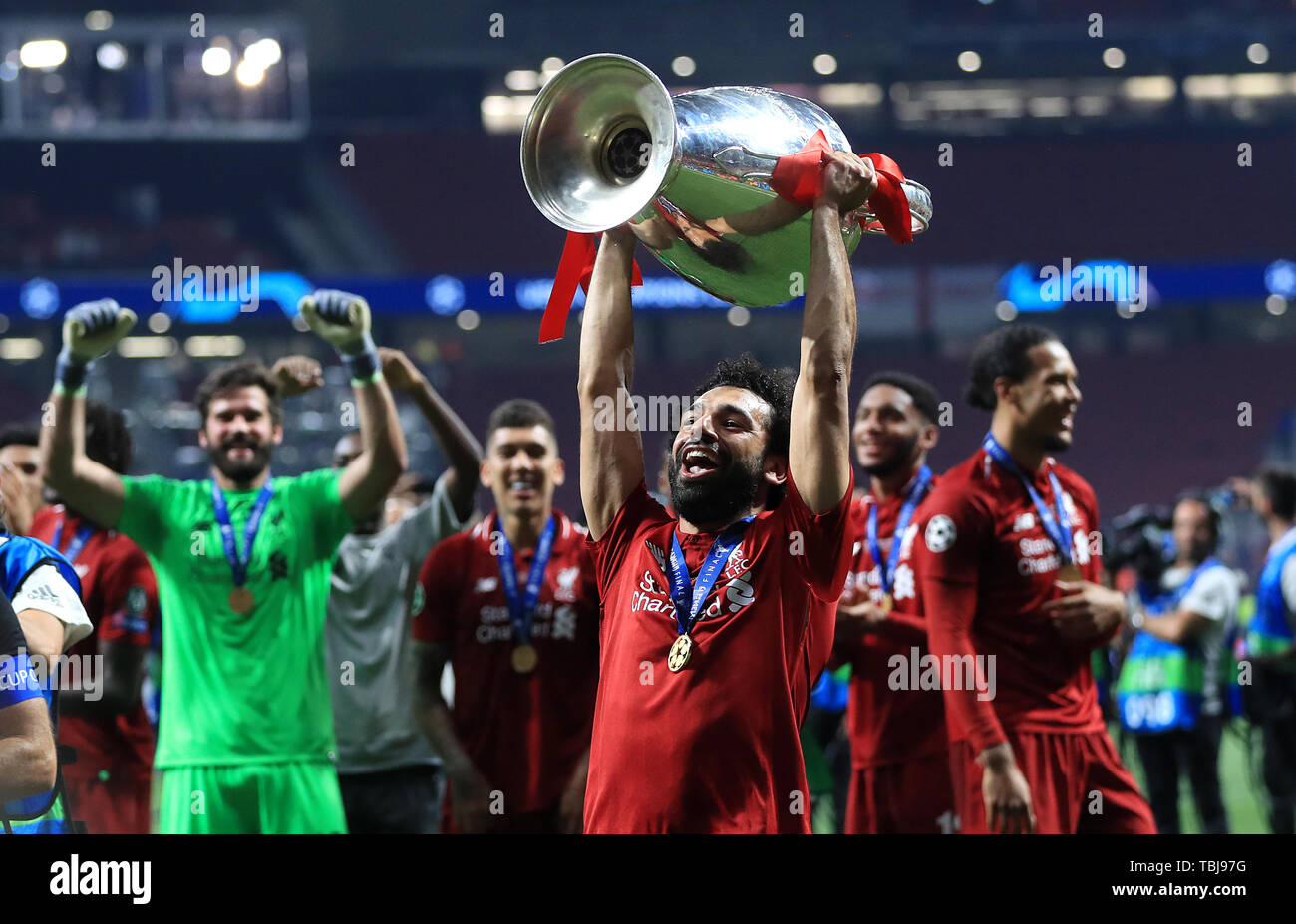 Salah champions league final trophy hi-res stock photography and images ...