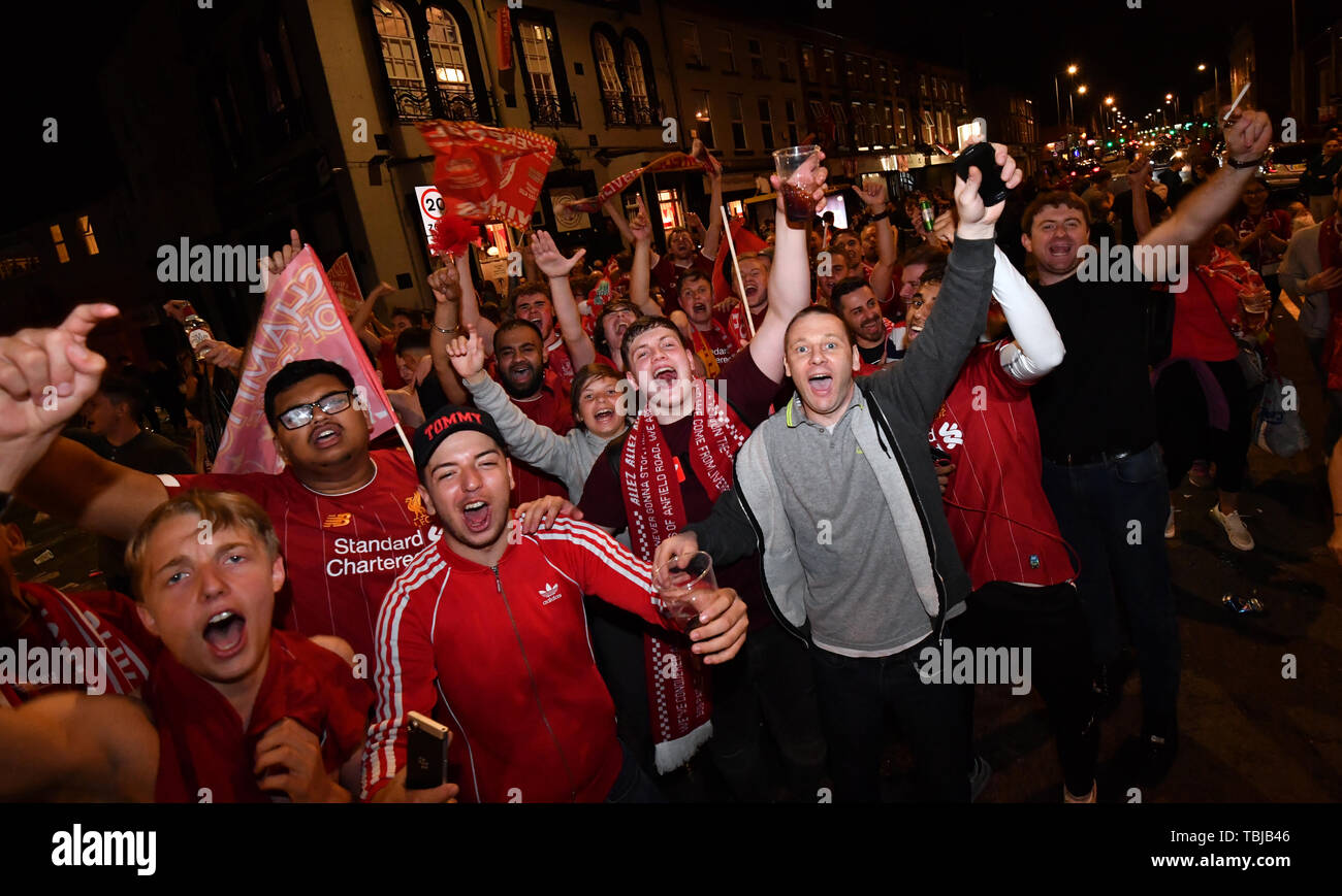 Liverpool fans celebrate their sides' victory in the UEFA Champions ...