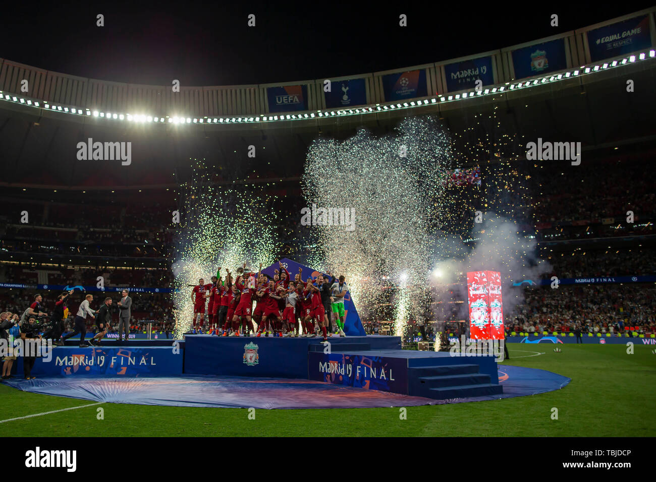 Liverpool champions league 2019 lift hi-res stock photography and ...
