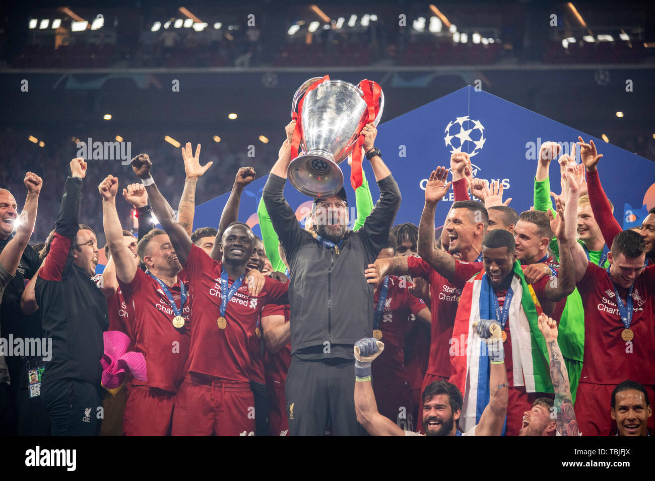Liverpool champions league trophy klopp hi-res stock photography and ...