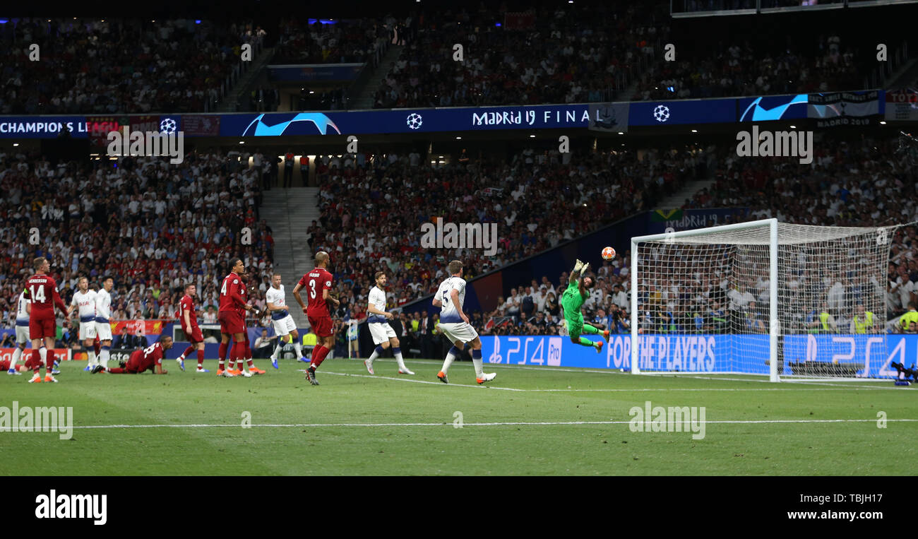 Alisson liverpool save hi-res stock photography and images - Alamy