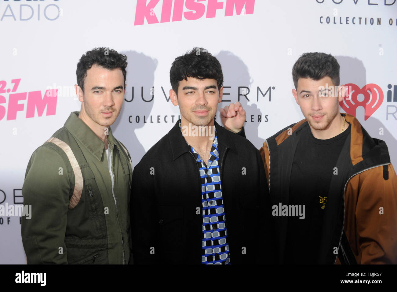 Group of celebrites hi-res stock photography and images - Alamy