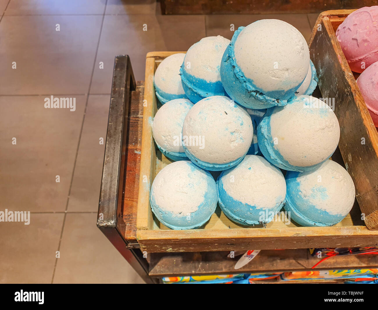 Bath bombs hi-res stock photography and images - Alamy