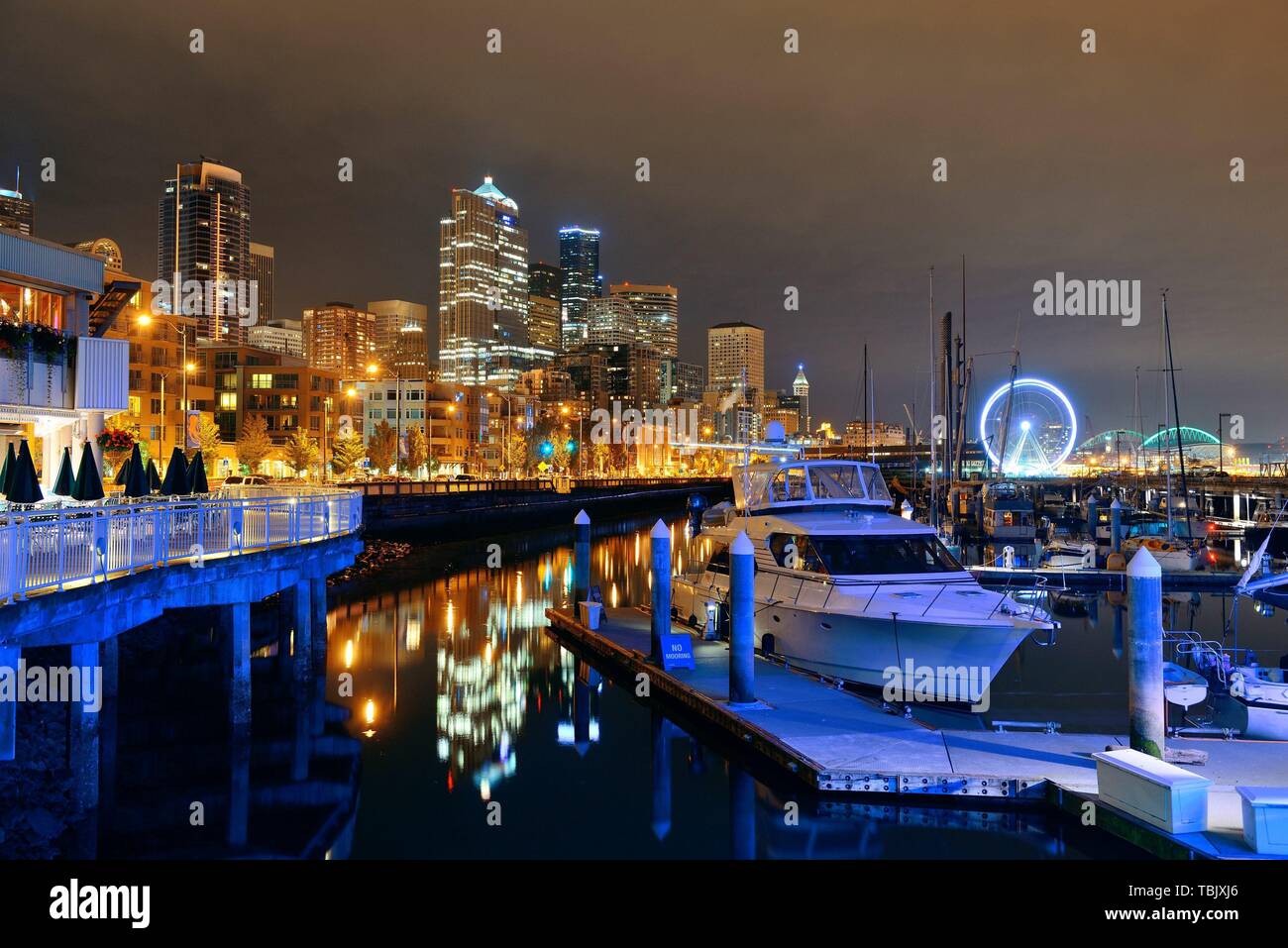 Seattle waterfront view with urban architecture at night Stock Photo ...
