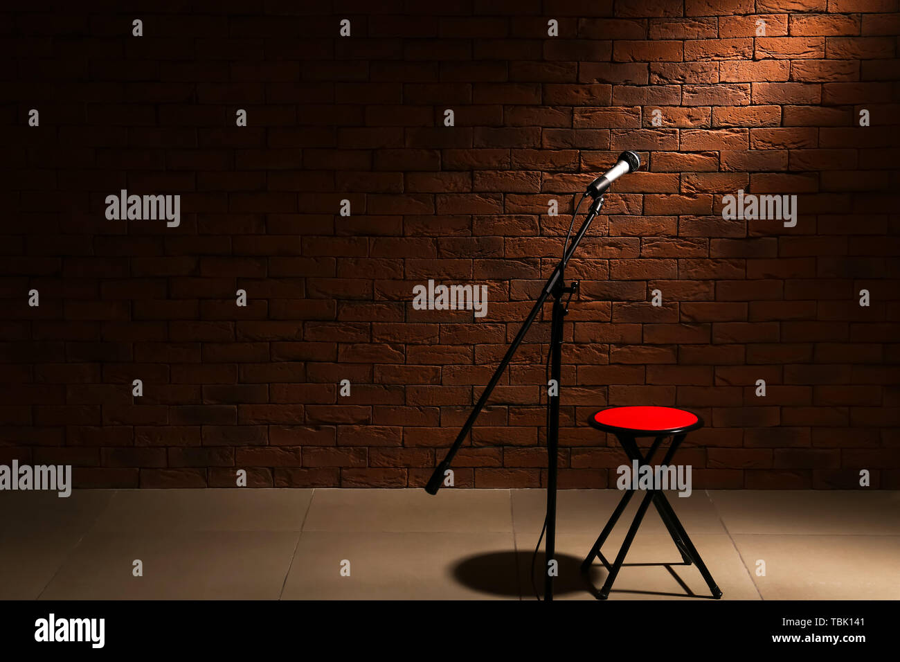 Mic stand stool hi-res stock photography and images - Alamy