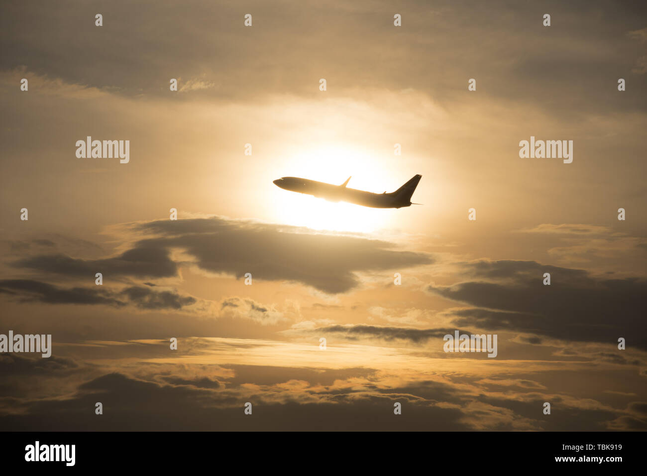 Aircraft horizontal composition hi-res stock photography and images - Alamy