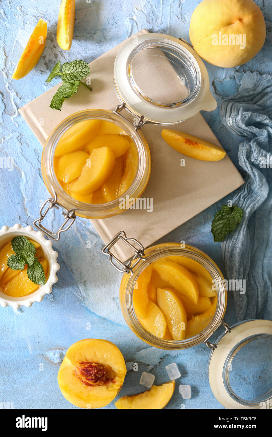 DIY healthy and delicious cans of ice sugar yellow peach Stock Photo ...