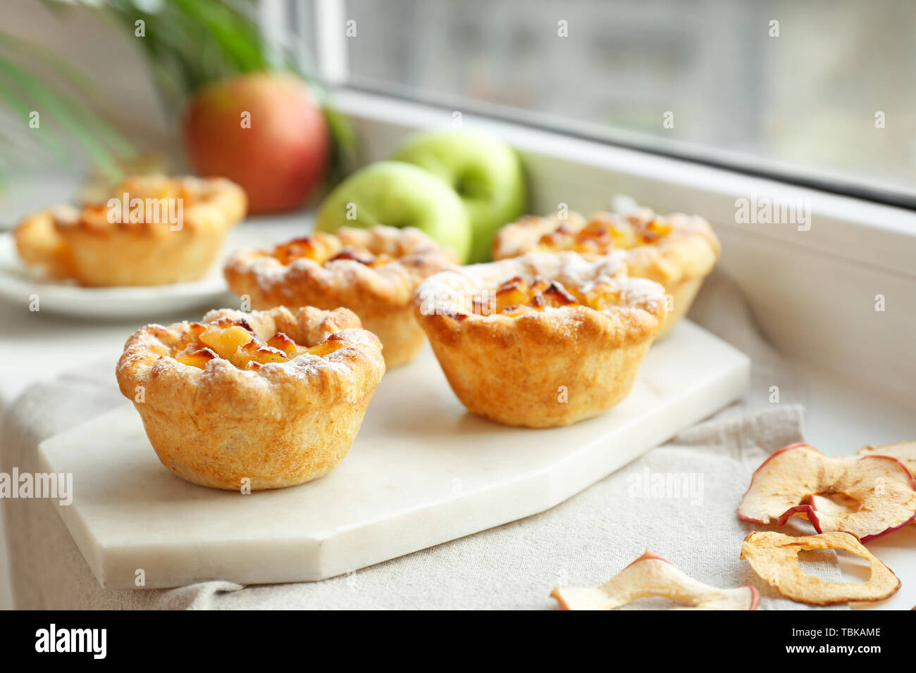 Windowsill pies hi-res stock photography and images - Alamy