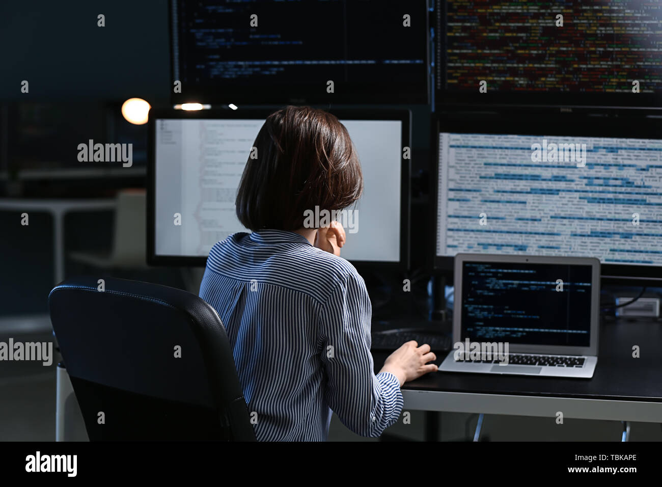 Back office support system hi-res stock photography and images - Alamy