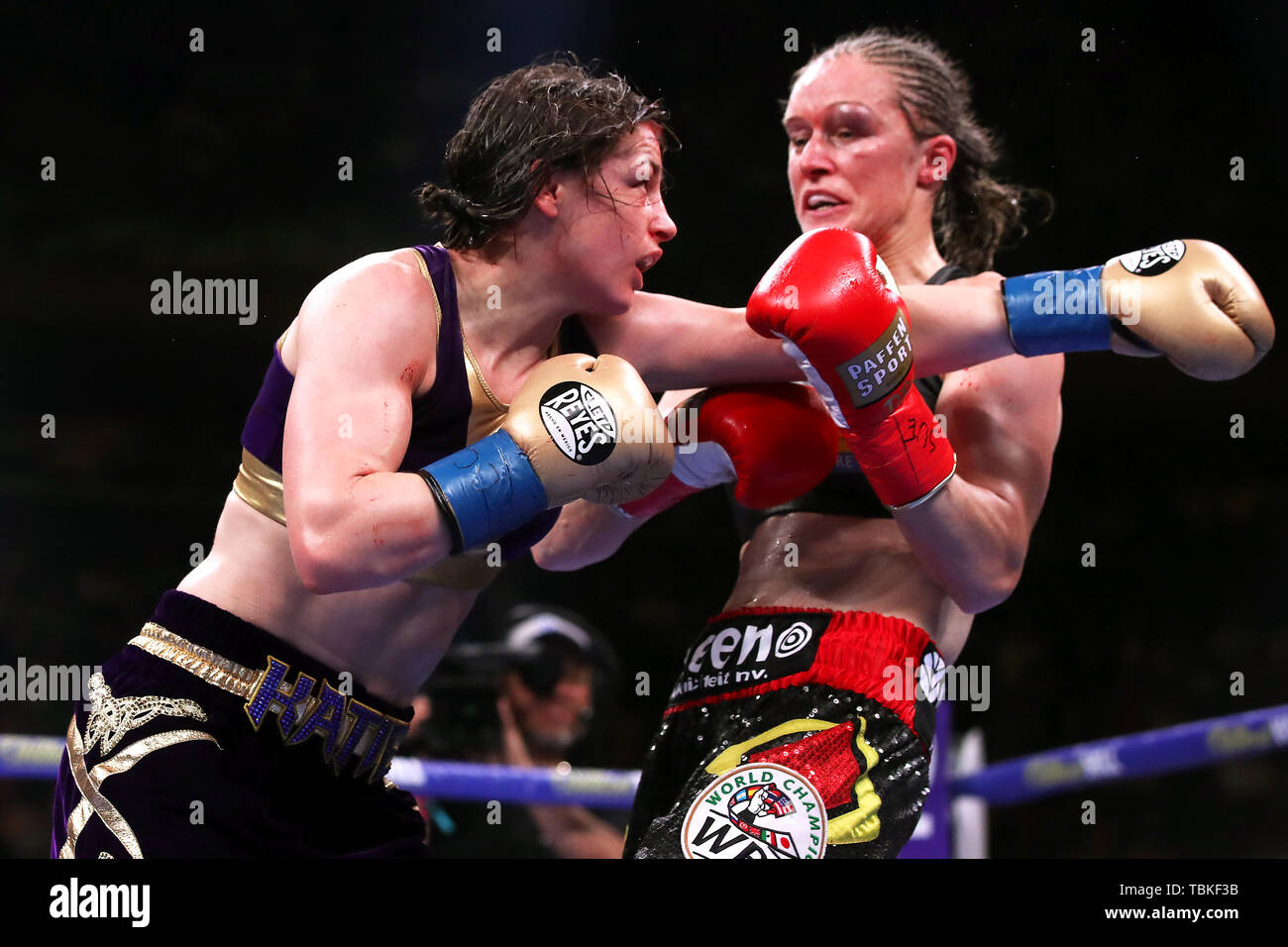 Action against delfine persoon hi-res stock photography and images - Alamy