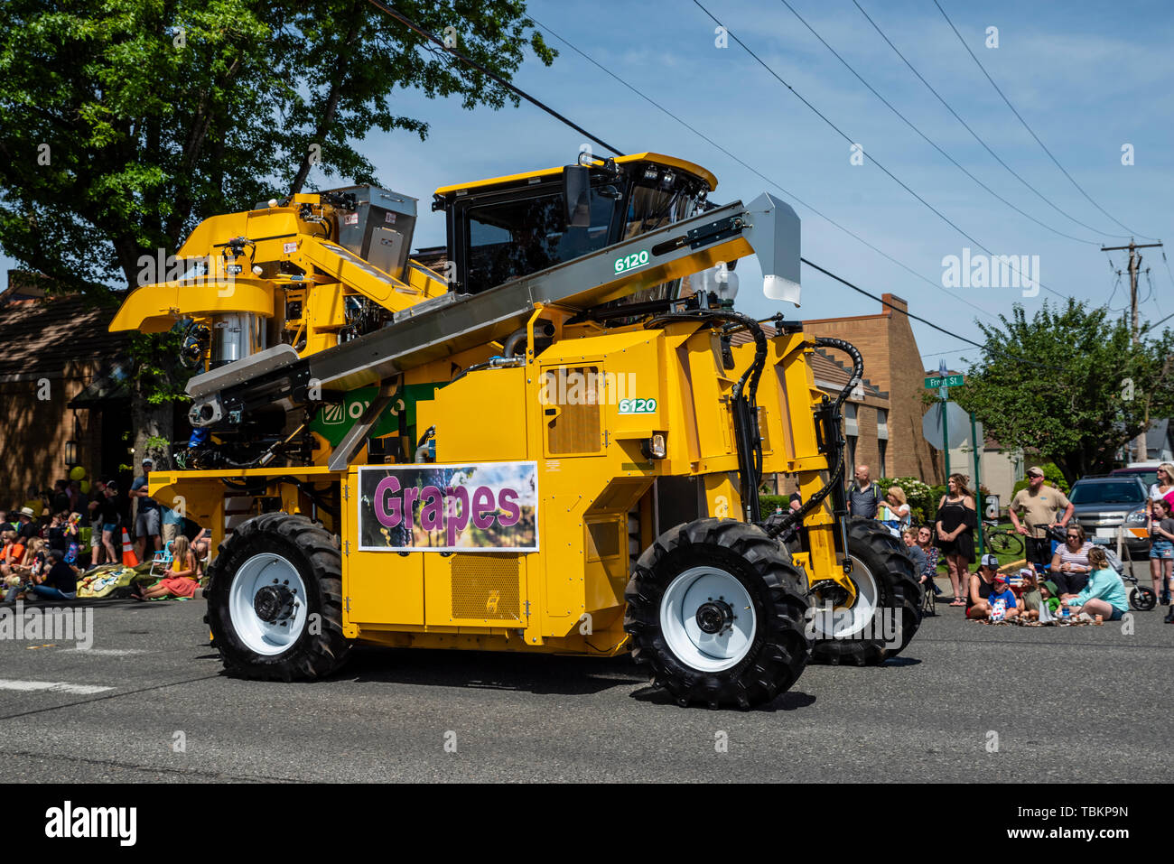 Berry harvesting equipment from Oxbo Company in the 2019 Lynden Farmers ...