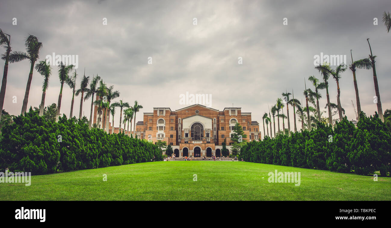 Main Building and Grass of Taiwan University Library Stock Photo - Alamy