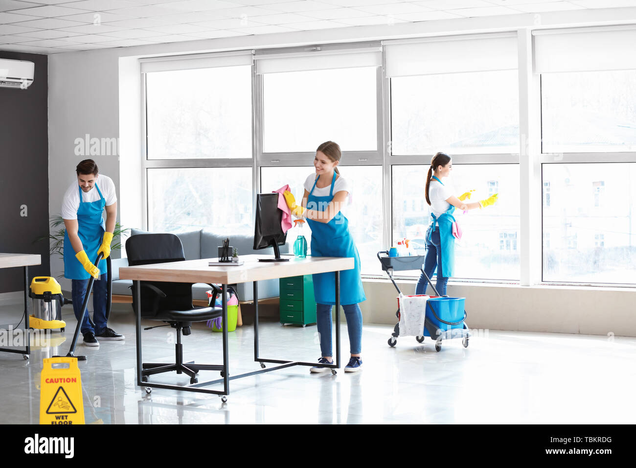 Cleaning trolley office hi-res stock photography and images - Alamy