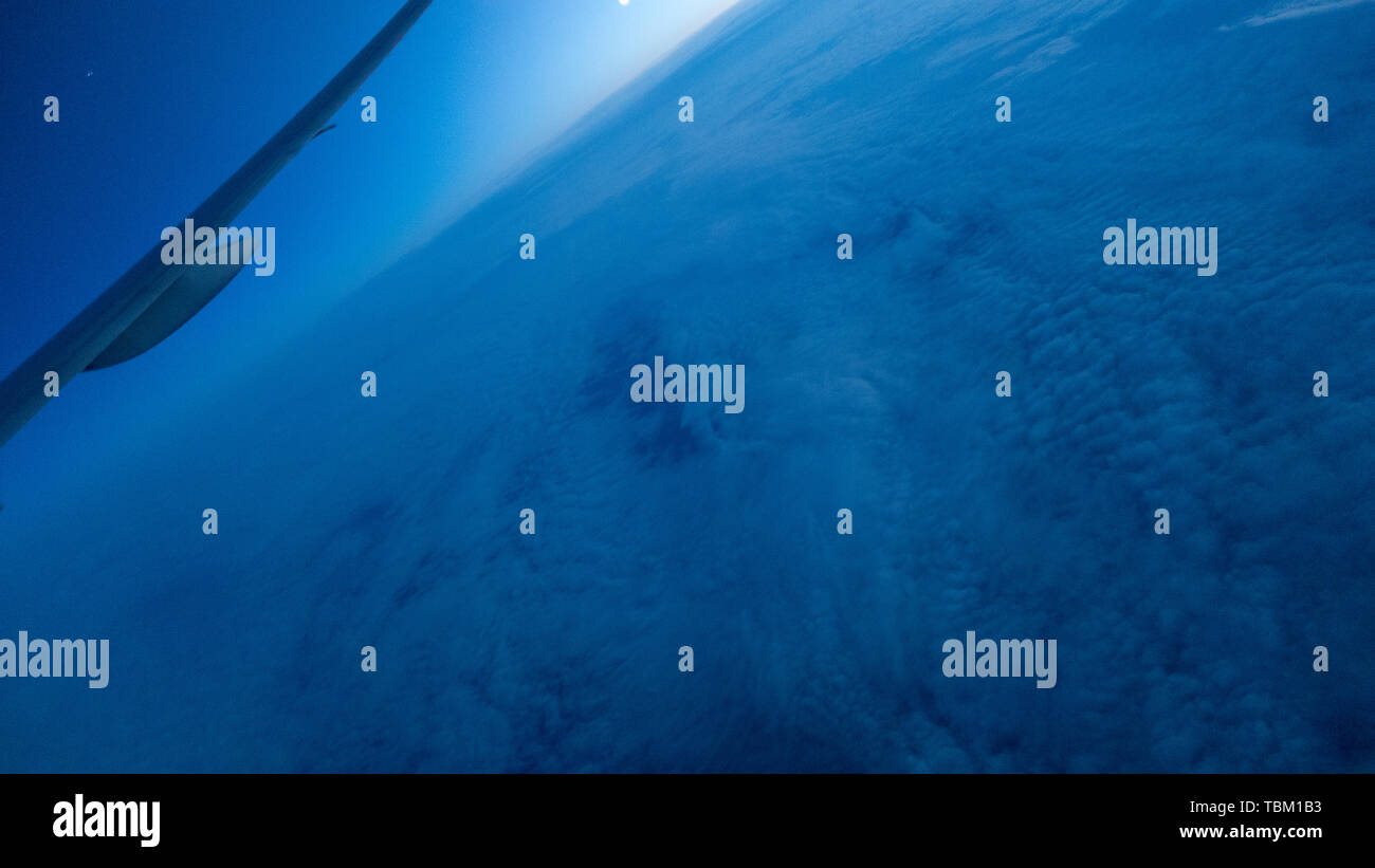 Aircraft flying at high altitude Stock Photo - Alamy