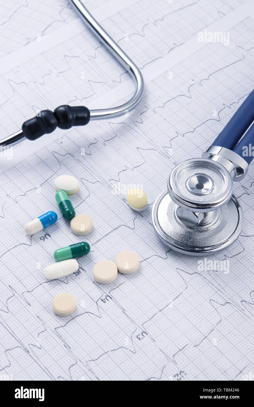 Electrocardiogram examination hi-res stock photography and images - Alamy