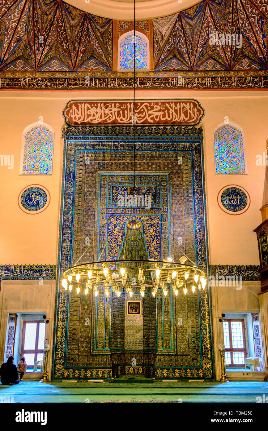 Arab green mosque window hi-res stock photography and images - Alamy