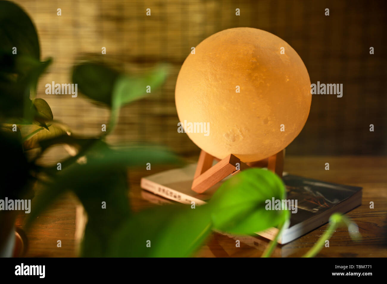 Earth lamp hi-res stock photography and images - Alamy