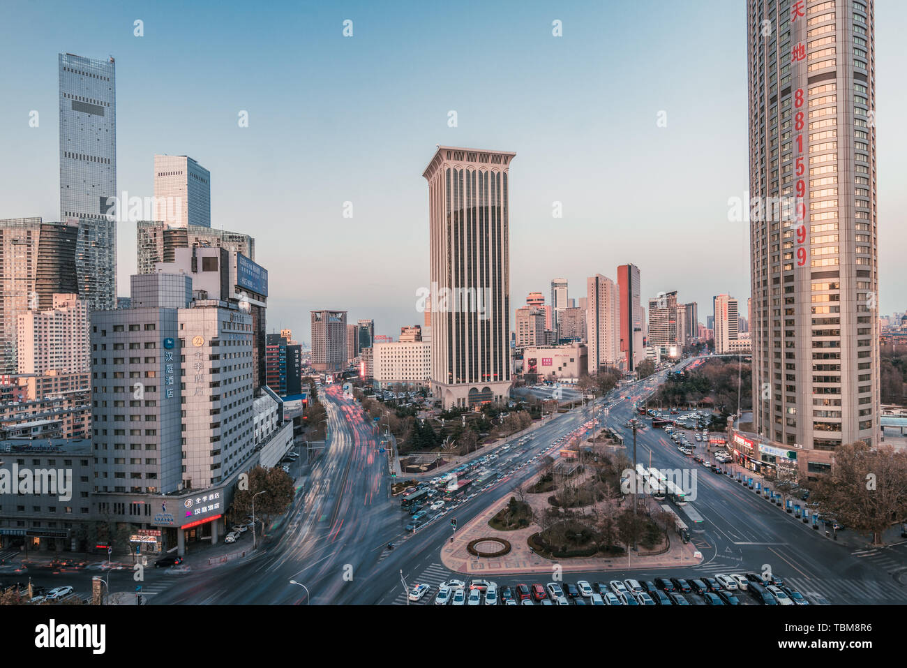 Dalian square hi-res stock photography and images - Alamy
