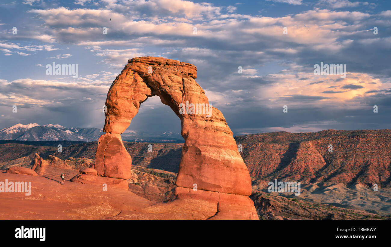 Delicate Arch at Arch National Park in the United States (Delicate Arch ...