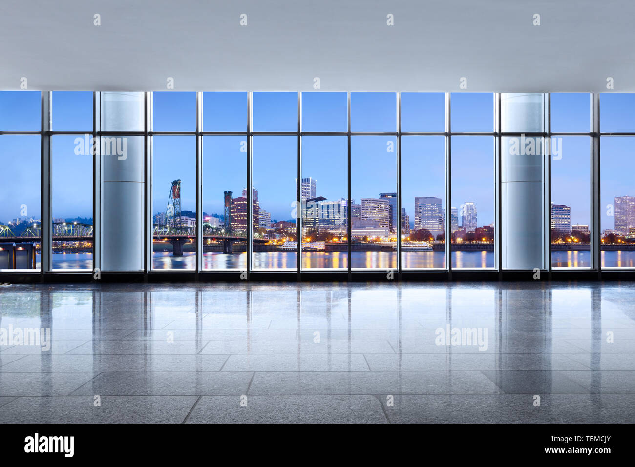 Portland oregon city hall hi-res stock photography and images - Alamy