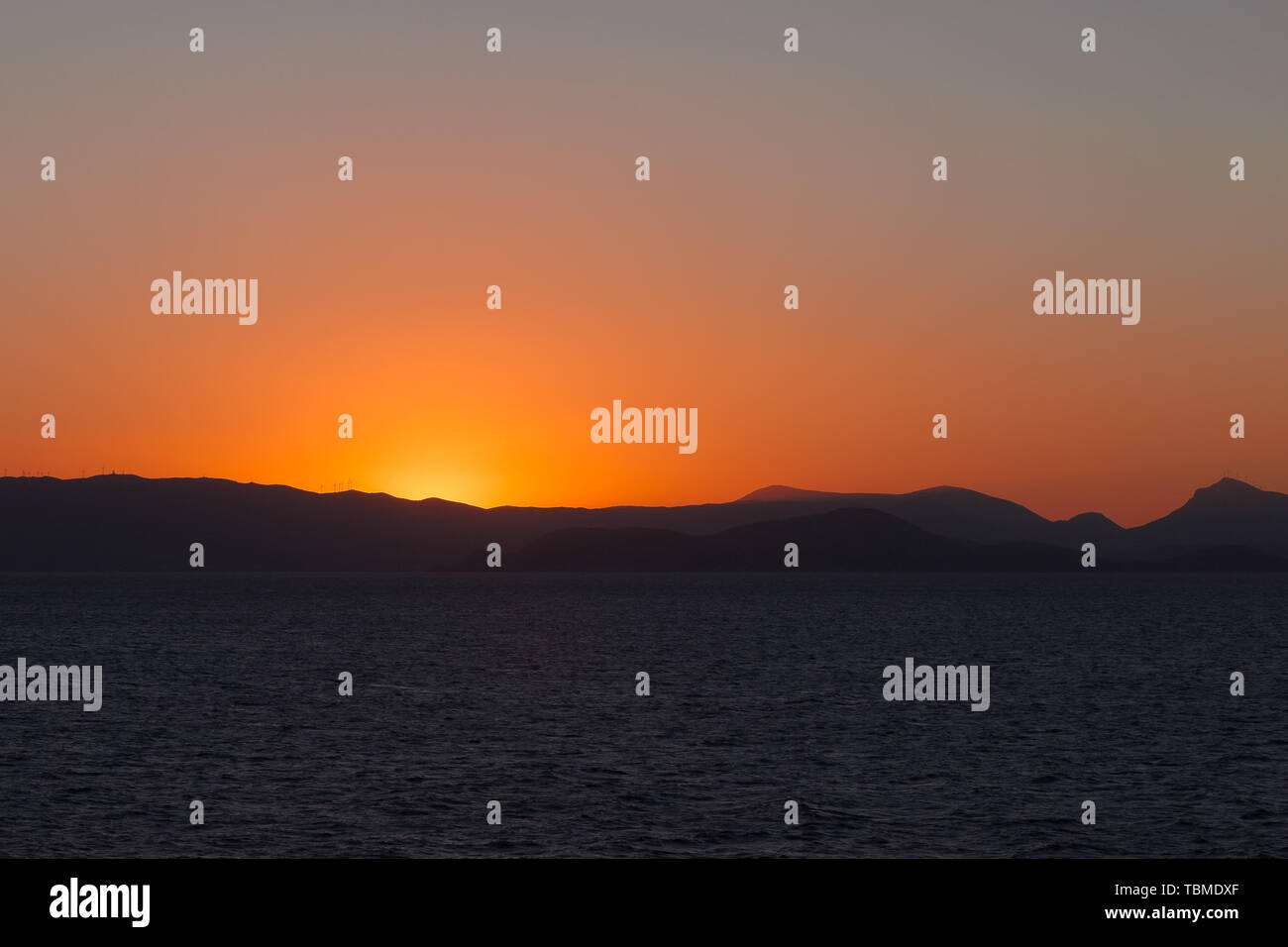 Beautiful scenery islands setting sun hi-res stock photography and ...