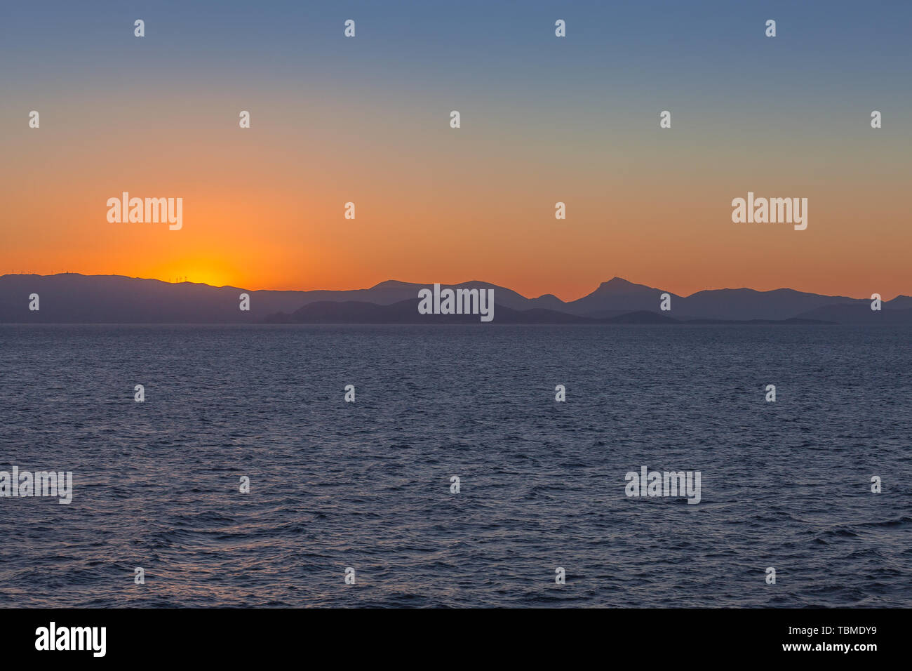 Beautiful scenery islands setting sun hi-res stock photography and ...
