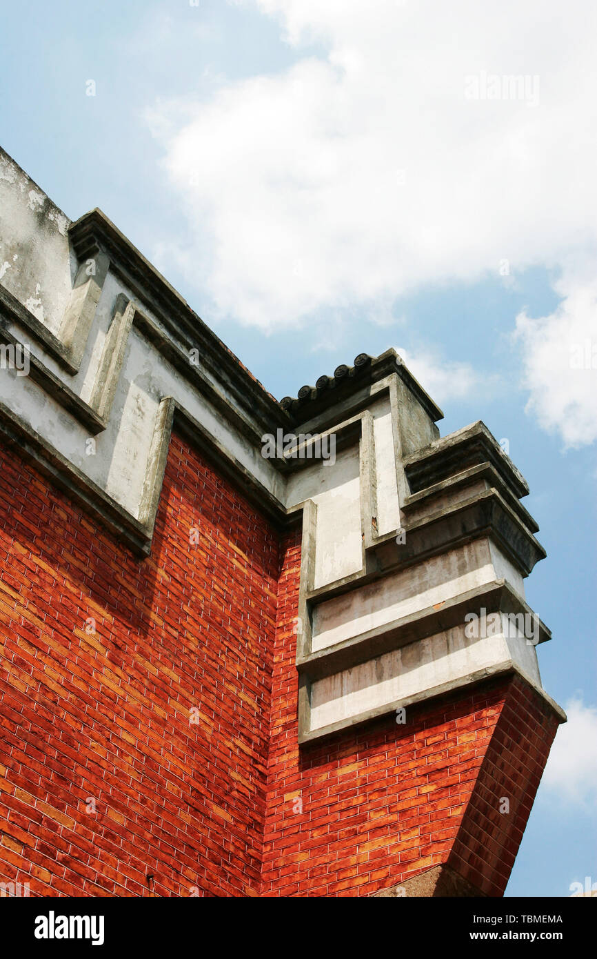 Old buildings left behind in Shanghai Stock Photo - Alamy