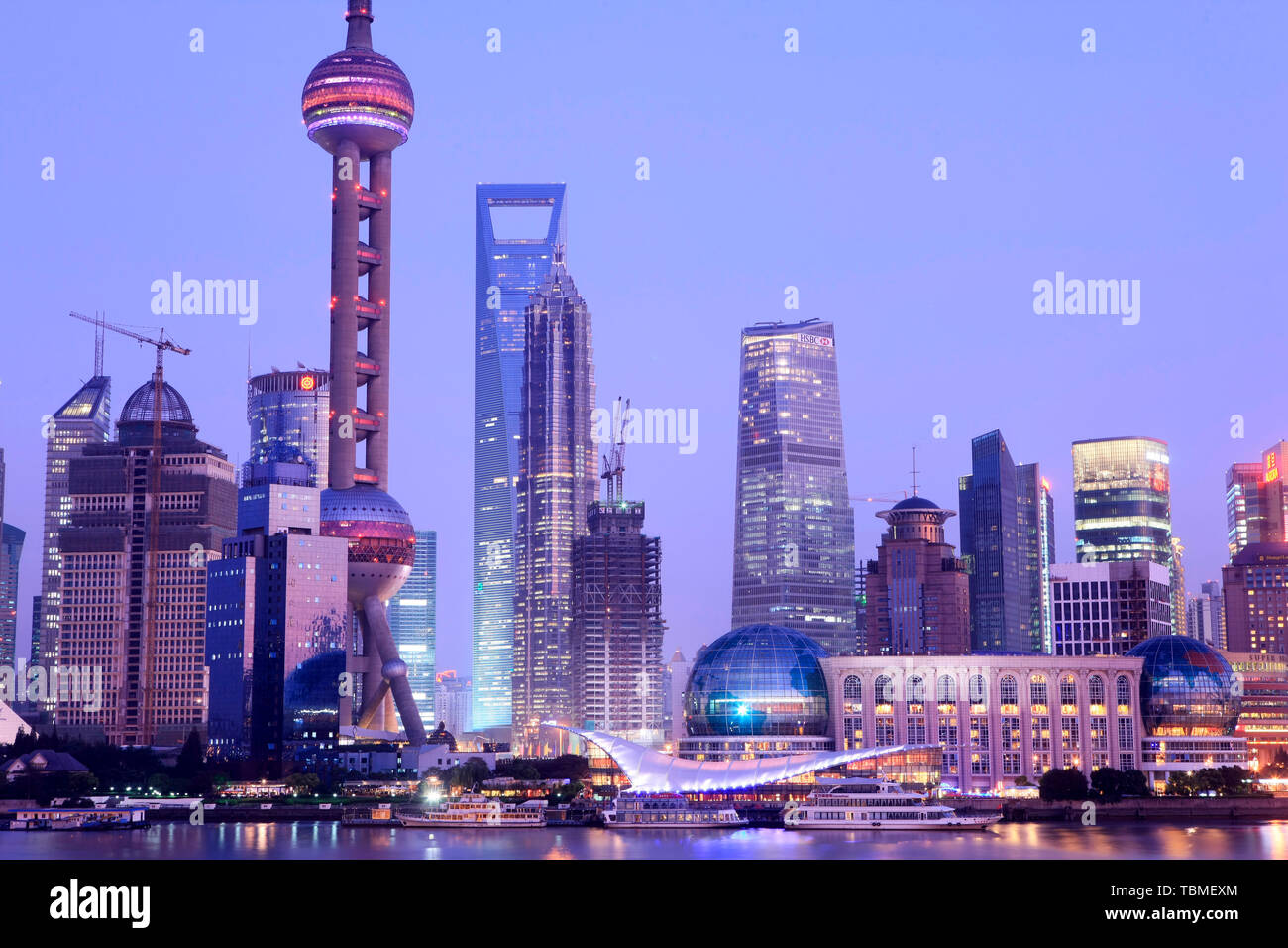 Architectural beauty on both sides of the Pujiang River in Shanghai ...