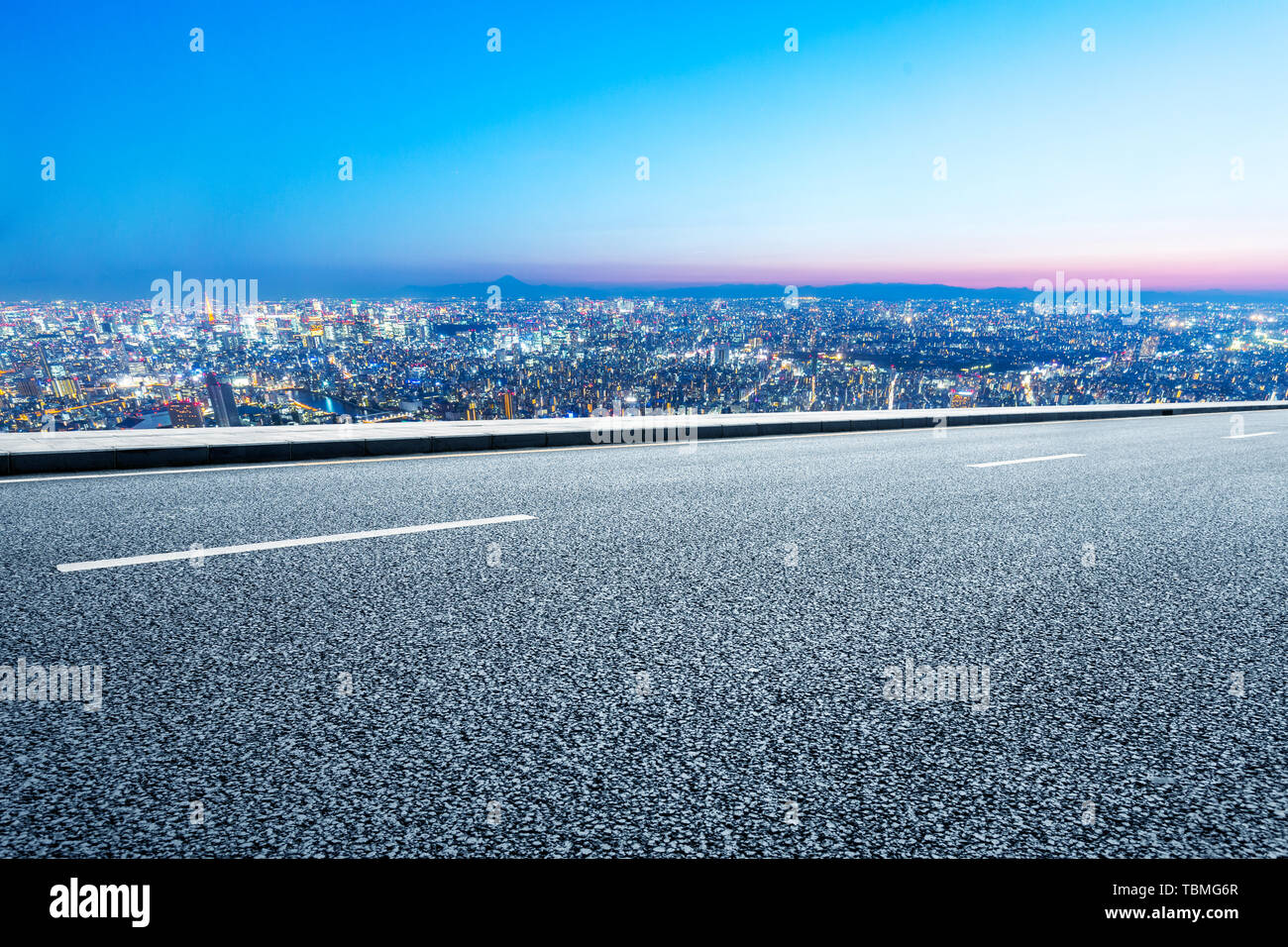 Tokyo expressways hi-res stock photography and images - Alamy